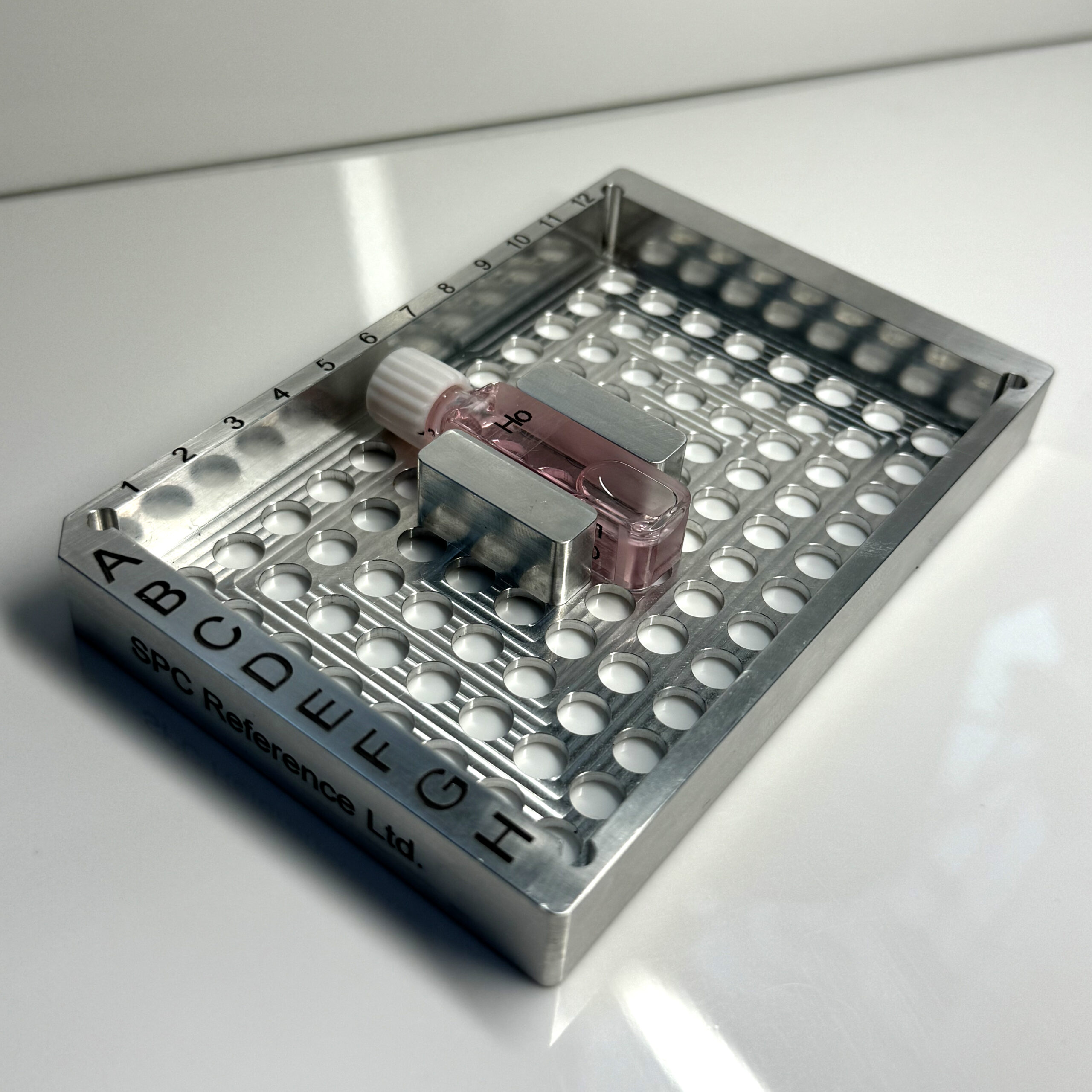 Microplate mount for light filters - SPC Reference Ltd.